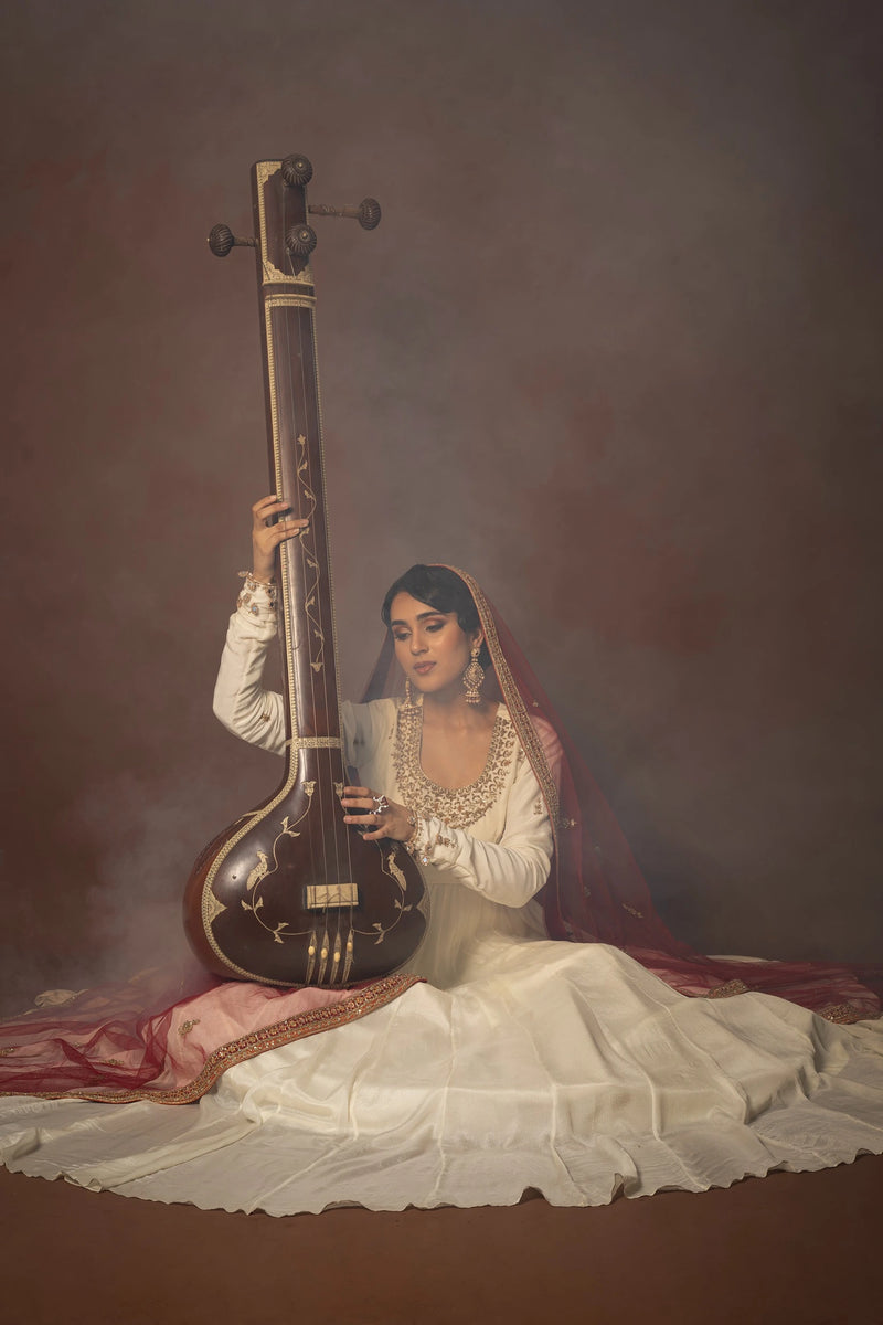 Buy Designer Mehfil for Women Online at Sainygarg.com– Sainy Garg