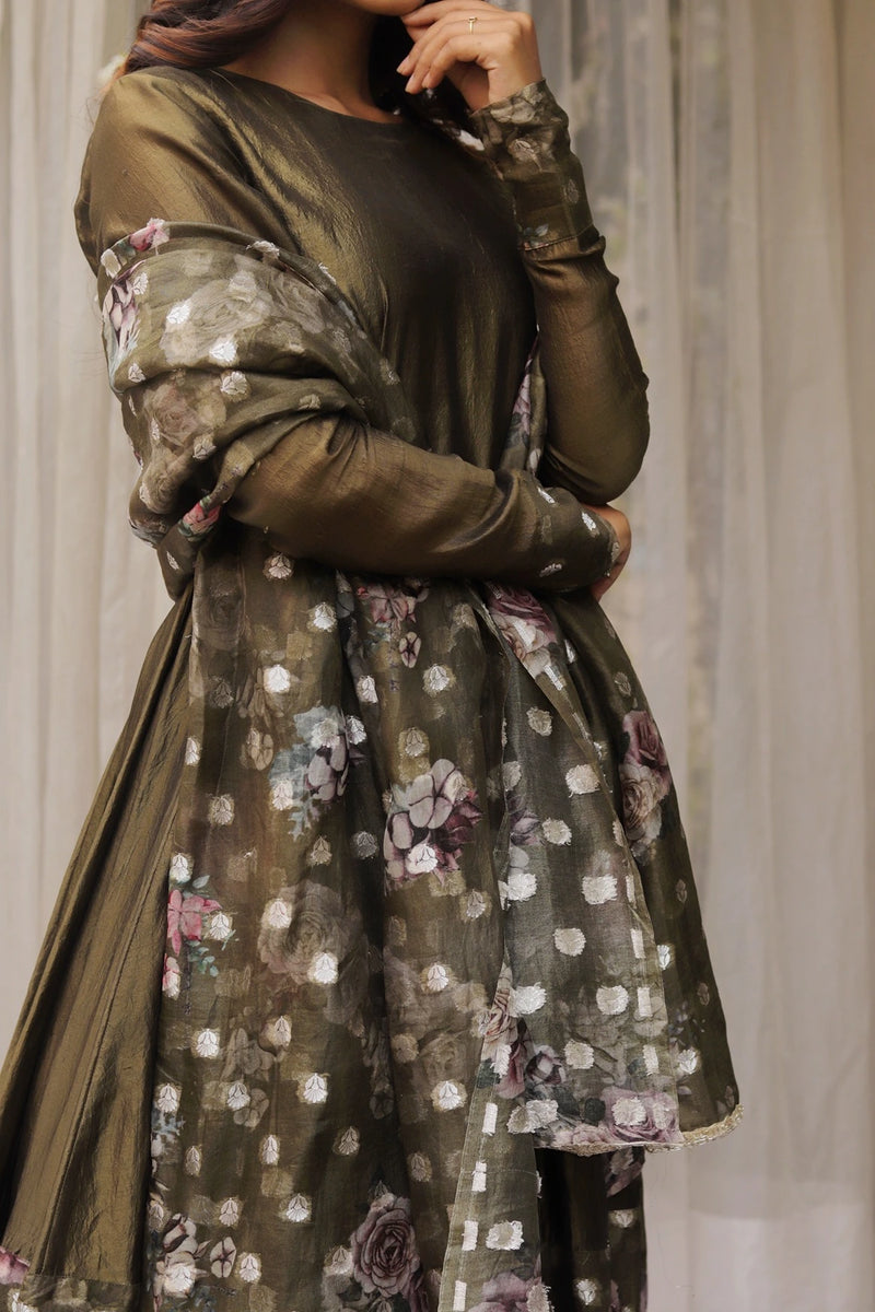 Buy Designer Silken Serenity for Women Online at Sainygarg.com– Sainy Garg